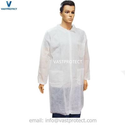 China Elastic Cuff Zipper Magic Tape Velco Pockets Non-Woven PP Lab Coat for M L XL XXL Sizes for sale