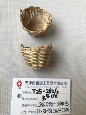 China Natural Straw Plaited Articles 40x60cm Handwoven Decorative Baskets for sale