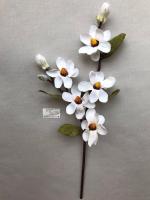 China Artificial Flowers for Decoration - Realistic Indoor Floral Arrangements with Durable Construction for sale