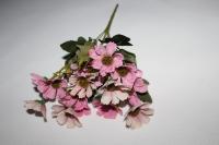 China Realistic Artificial Flowers UV Resistant Faux Silk Floral Arrangements for Home Wedding Decoration for sale