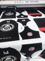 China Sublimation Masks Cutting, Sublimation Fabric Industrial Laser Cutter , Co2 Laser Engraving Machine 100w for sale
