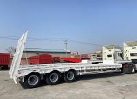 China 60 80 100 Tons Lowboy Gooseneck Semi Trailer Lowbed With Steel Material for sale