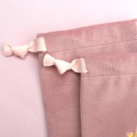 China Luxury Velvet Jewelry Pouch Anti Scratch Lining Secure Drawstring Closure 3x4 Inch for sale