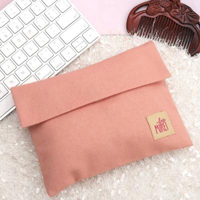 China Custom Cotton Linen Envelope Dust Bag 15x10cm with Button Closure for Cosmetic Packaging for sale
