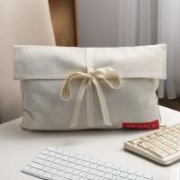 China Organic Cotton Muslin Envelope Bag with Bow 100% Natural Fabric Dust Bag for Clothes Wallet Handbag Protection for sale