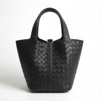 China Custom Leather Lunch Basket Bucket Bag Reusable Women Handbag 30x20cm for sale