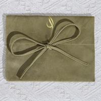China Custom Suede Envelope Gift Bag 20x15cm with Logo High End Flap Packaging Pouch for sale