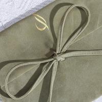 China Custom Suede Envelope Gift Bag 20x15cm with Logo High End Flap Packaging Pouch for sale