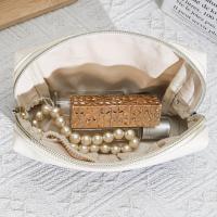 China Custom Embossed PU Leather Cosmetic Zipper Bag Waterproof 4x6 Inch Logo Printing for sale