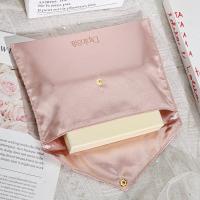 China Custom Satin Cosmetic Perfume Pouch Luxury Envelope Gift Bag 20x15cm for sale