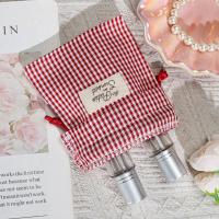 China Reusable Red Plaid Cotton Drawstring Packing Bag with Fabric Label 20x25cm for Perfume Storage for sale