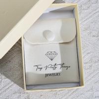 China Custom Velvet Jewelry Envelope Pouch 4x6 Inch High End White Gift Bag with Button for sale