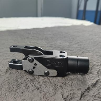 China Fast Opening And Closing Action Sheet Metal Grab Lifting Clamp 500Kg-5000Kg for sale