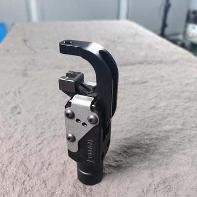 China Flexibility Pneumatic Press Gripper For Power Press Aluminum Steel for sale