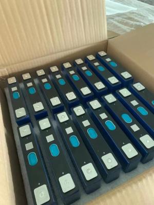 China 3.2v 320Ah Lithium Lifepo4 Battery Prismatic Lithium Battery 6000 Cycles CATL for sale