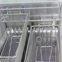 China Commercial single cylinder double screen oil filter electric fryer Hamburg and French fries fryer for sale