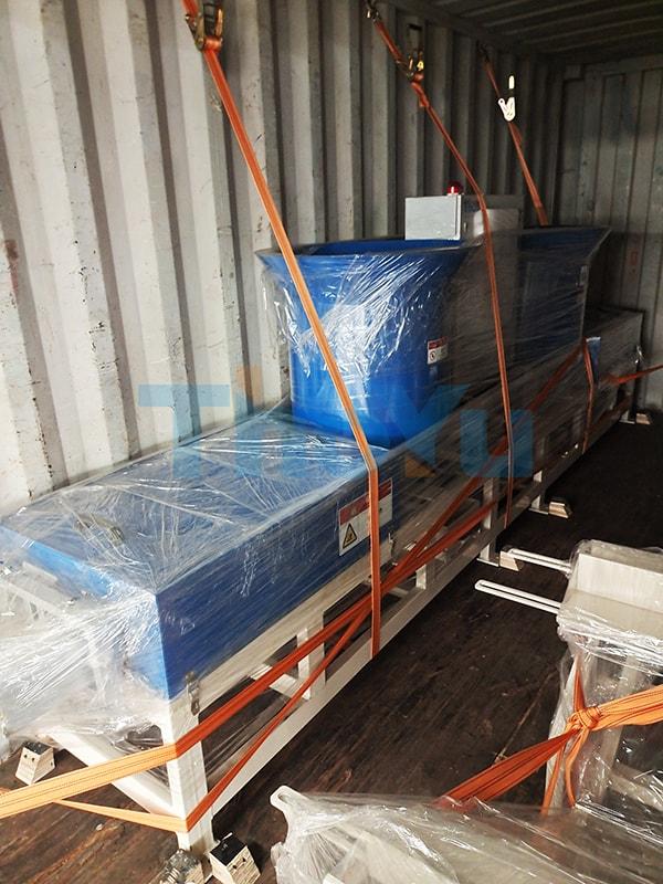 Loading of pallet block machine