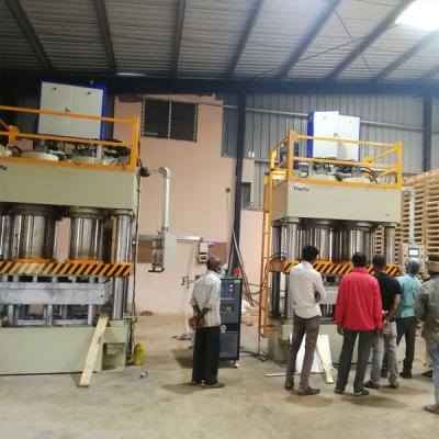 China Recycling Furniture Scrap Pressed Wood Pallet Machine for sale