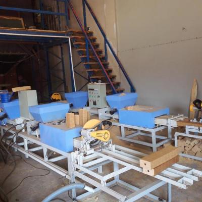China Double Head Sawdust Recycling Wood Pallet Feet Machine for sale