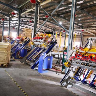 China Solid Wooden Pallets Assembly Machine With Pallet Stacker for sale
