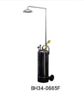 China Emergency Portable Eyewash Station 80L-100L with 15-Minute Flow Duration and Stainless Steel Construction for sale