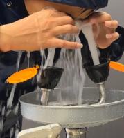 China Bohua BH32-1011 Anti-Corrosion Vertical Eyewash Station 304 Stainless Steel 11.4 L/min for sale