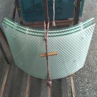China Top Grade Fine Polished Edge Tempered Curved Glass for Hall and Mall Applications for sale