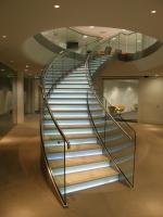 China 8mm 10mm Spiral Rotating Stairs Balustrades Handrails Clear PVB Sgp Curved Tempered Laminated Glass for sale