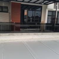 China 12mm Euro Grey Tempered Safety Glass for Industrial Decorations Flat Leisure Facilities for sale