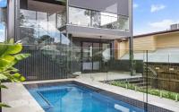 China Residential Swimming Pool Frameless Glass Fences with Drill Holes and Edge Works for sale
