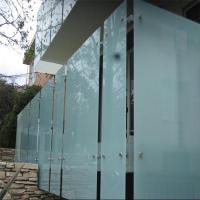 China Extra Clear Frost Satin Decorative Acid Etched Glass for Staircase Courtyard Apartment for sale