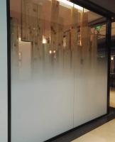 China Modern and Stylish Silk Screen Printing Gradient Frosted Shower Glass for Apartments for sale
