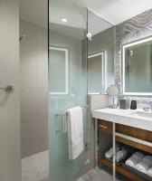 China Modern and Stylish Silk Screen Printing Gradient Frosted Shower Glass for Apartments for sale