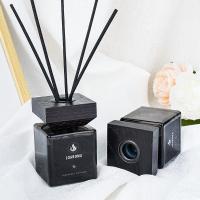 China Custom Logo Home Fragrance Empty Reed Diffuser Bottles For Decoration for sale