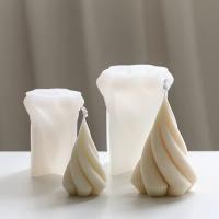 China Unique Aesthetic Ribbed Swivel Home Decor Spiral Dinner Wax Silicone Candle Mould for sale