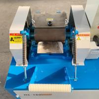 China OEM Plastic Pelletizer Machine Cutter 110kg Capacity For Making Small Plastic Granules for sale