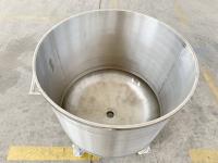 China Customizable 100L-2000L Stainless Steel Movable Storage Tank for sale