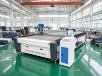 China Sealing Oscillating CNC Cutting Machine 1600x2500mm for Rubber Fabric Leather for sale