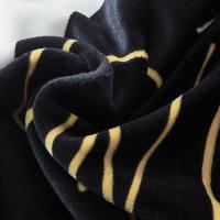 China Teens Velvet Fleece Blanket 30x40 Breathable Giraffe Print Fleece Blanket for sale