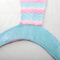 China Polyester Mermaid Tail Blanket Sequin Mesmerizing Knit Super Soft Flannel Blanket for sale
