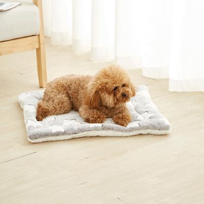 China Polyester Dog Print Blankets And Throws Breathable Soft Dog Beds Washable Cover for sale