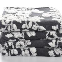 China Queen Fleece Bed Blanket 2 Ply Fuzzy Soft Sherpa Blankets for sale