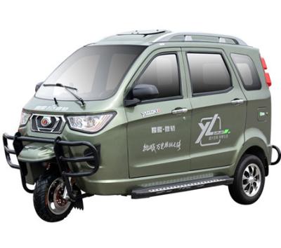 China Passenger Tricycle with Cabin 3 Wheel Gasoline Motorcycle with 15L Fuel Capacity for sale
