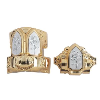China Plastic Metal Iron Silver Gold Madrid Casket Hardware 15-D# for sale