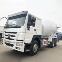 China SINOTRUCK HOWO 14000kg Self Loading Concrete Mixer Truck 16m3 Drum Capacity for sale