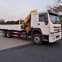 China Used SINOTRUK HOWO 6x4 Truck with Crane 1200R20 Tyres EURO2 for Sale for sale