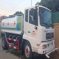 China Used Dongfeng 4x2 Water Tank Sprinkler Truck 8000L for Street Cleaning for sale