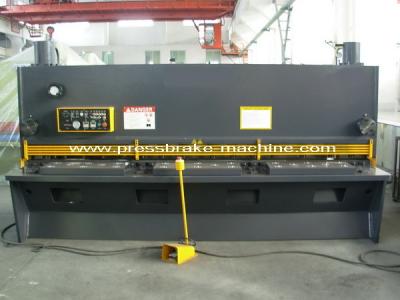 China Sheet Metal Guillotine Shear , Hand Operated Guillotine Cutter For Metal for sale