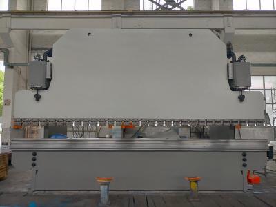 China CNC Hydraulic Press Brake with 200mm Max Stroke, 5.5KW to 55KW Motor Power, and 7000x2000x2500mm Dimension for Metal Fabrication for sale