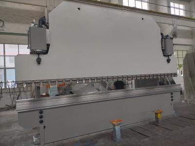 China 5000kg CNC Hydraulic Press Brake Machine with 6000mm Bending Length and 175° Max Bending Angle for Industrial Metal Forming for sale